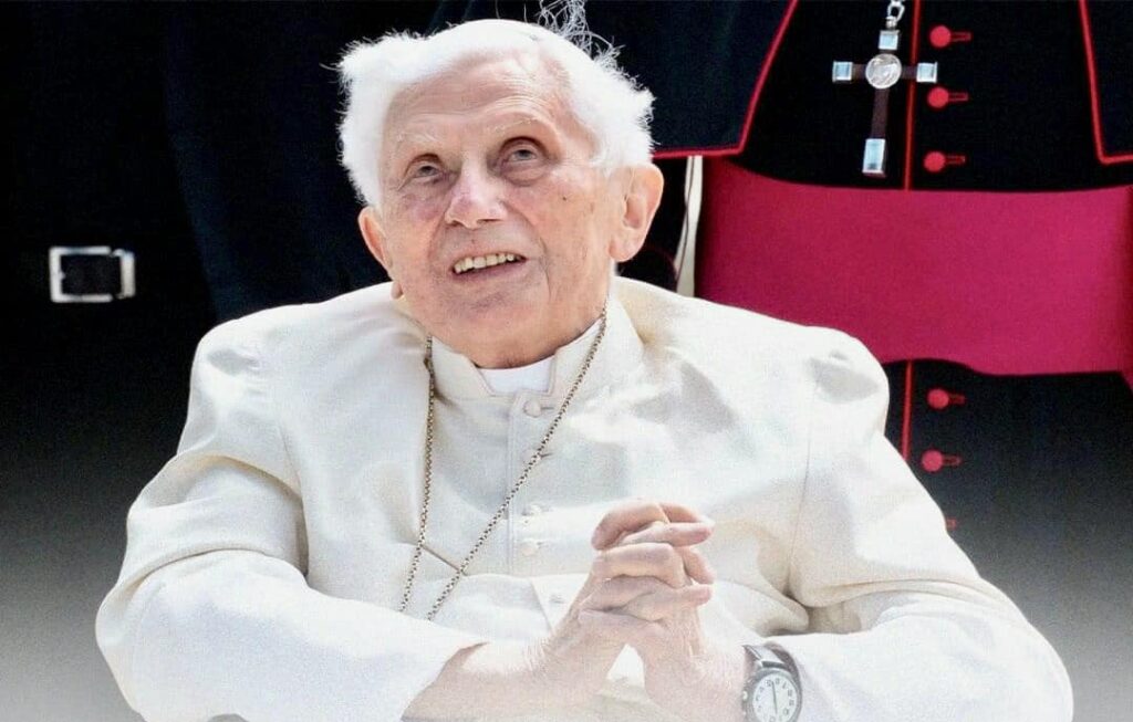 Morre, aos 95 anos, Papa Bento XVI
